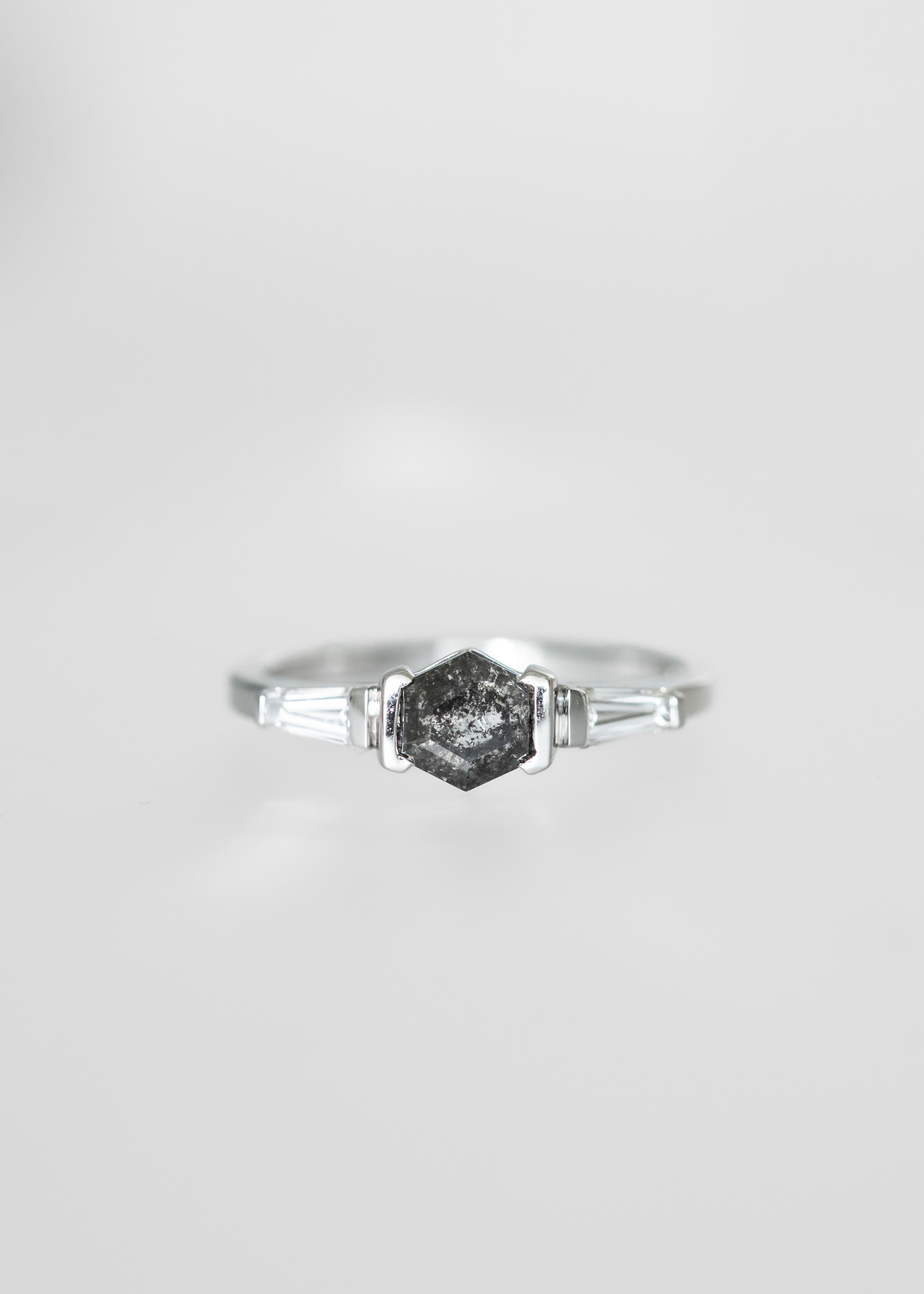 Gender-Neutral Engagement Rings – VENVS